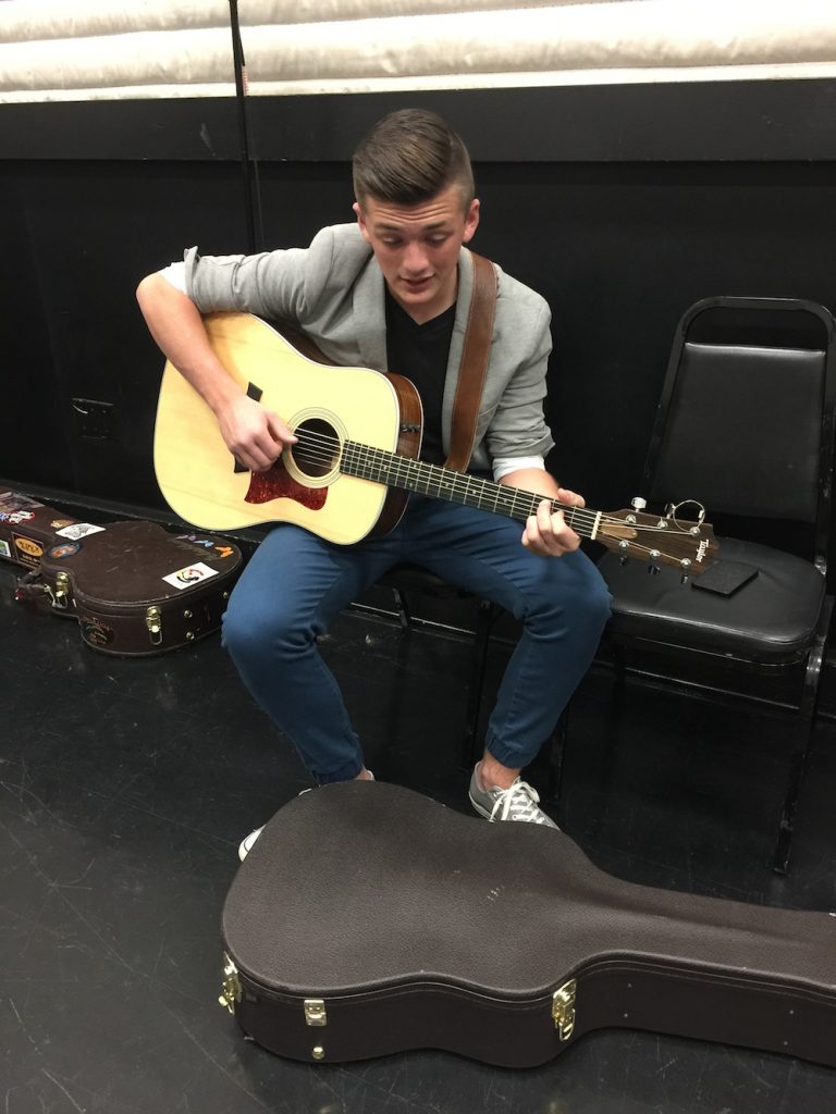 Behind the Scenes of Jonathan's Blind Audition on The Voice {Part One ...
