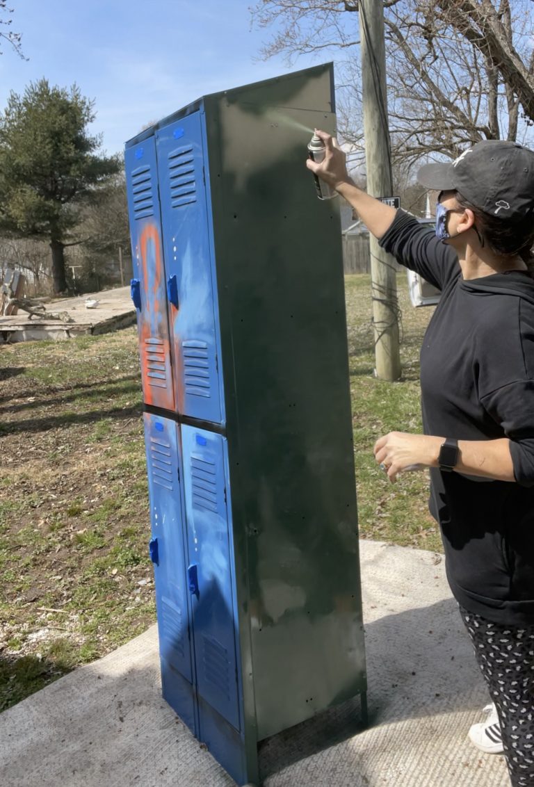 How to Revive Old Lockers with Spray Paint! - Beneath My Heart